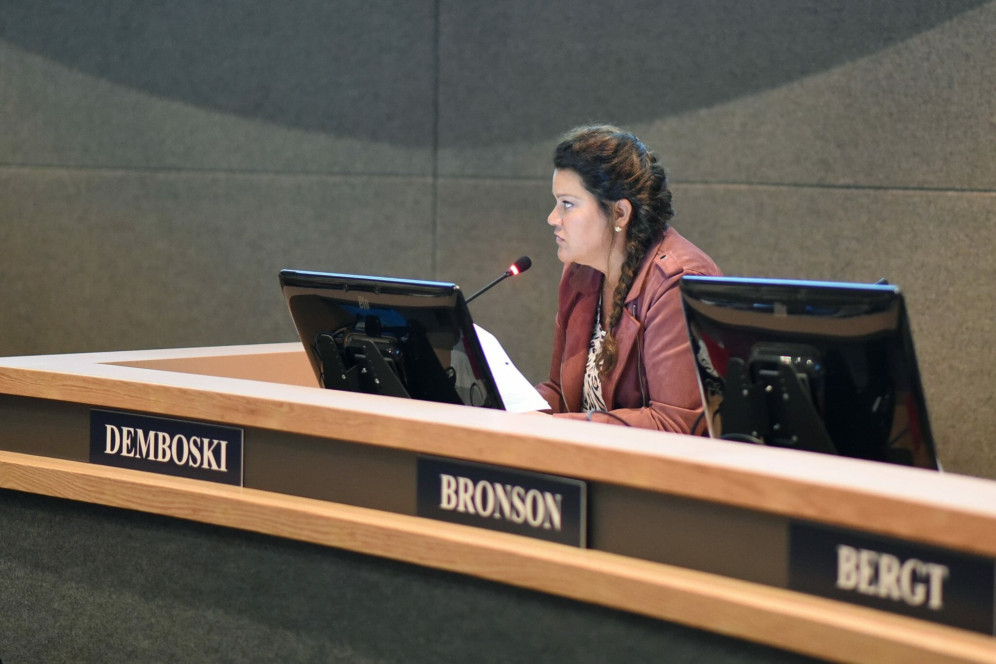 Photos: Anchorage Assembly and Mayor's Office war for control of ...