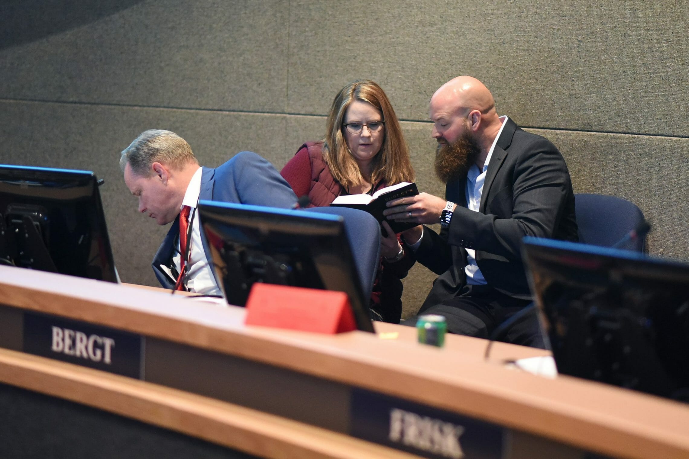 Photos: Anchorage Assembly and Mayor's Office war for control of ...